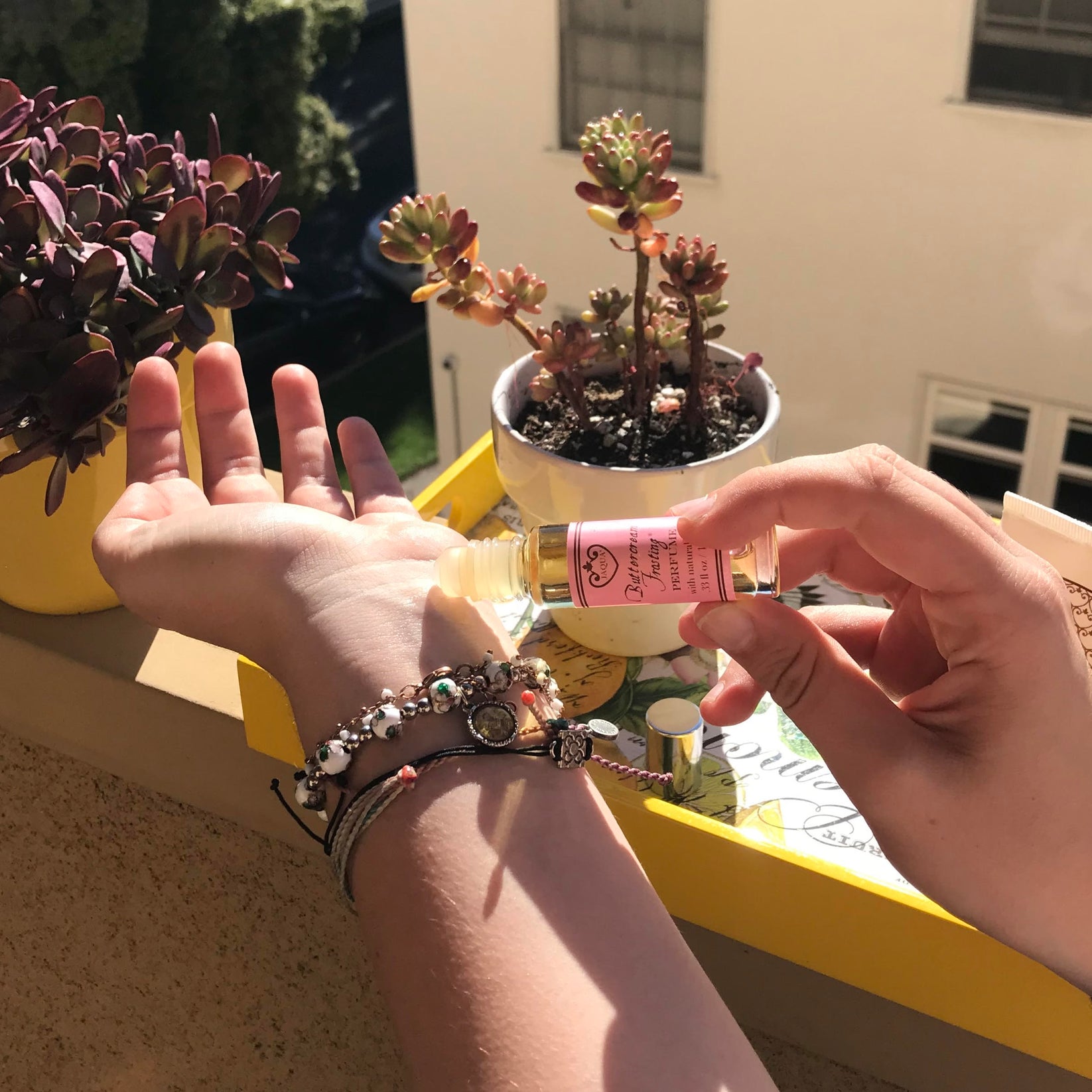 Buttercream Frosting Roll-On Perfume Oil – Jaqua